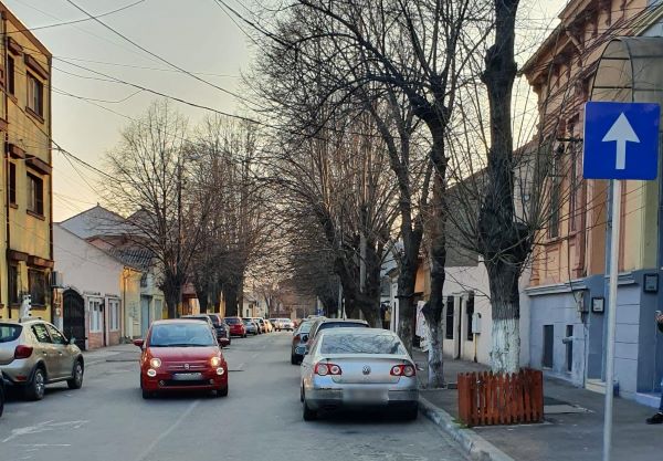 100 de amenzi pentru șoferii care au ignorat semnificația indicatorului ...